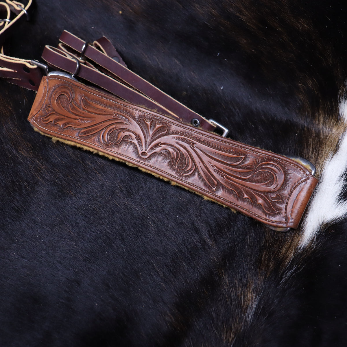Leather Game Carrier with Fleece Liner – Loncey Johnson Saddles